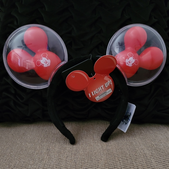 Disney | Accessories | Disney Theme Parks Mickey Mouse Red Balloon ...